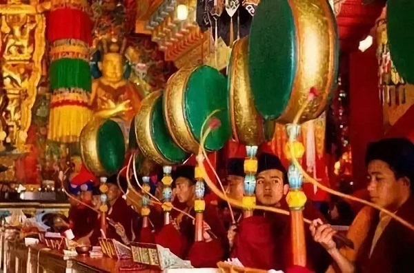 Top 8 Ritual Items of Tibetan Buddhism