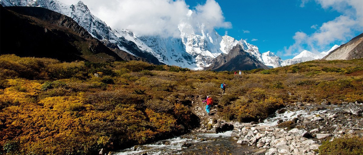 Eastern Slope of Mt.Everest, Circuit of Gama Valley Trek